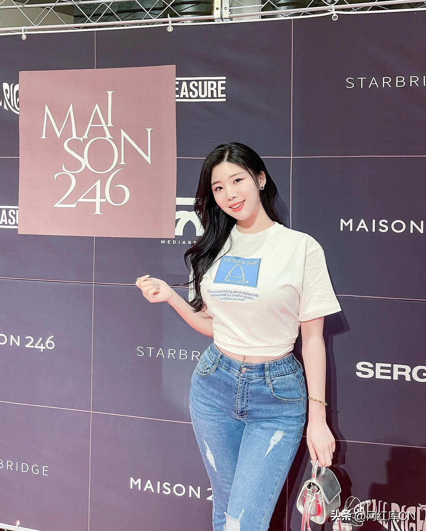 South Korean internet celebrity model Yebin has a perfect proportion ...