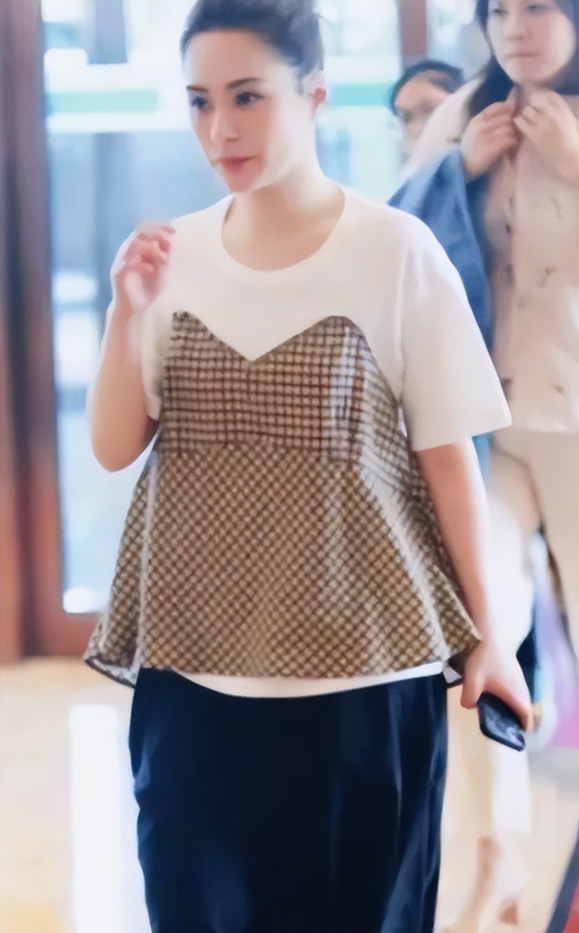 It was revealed that twins Gillian gave birth to twins for the top rich ...