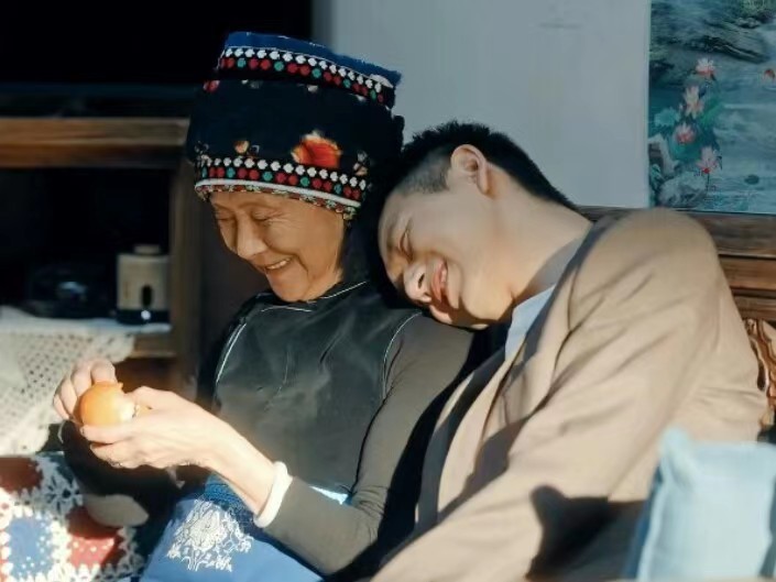 [To a place with wind] hit broadcast, Yu Kewei sang the theme song of the same name, warm and ...