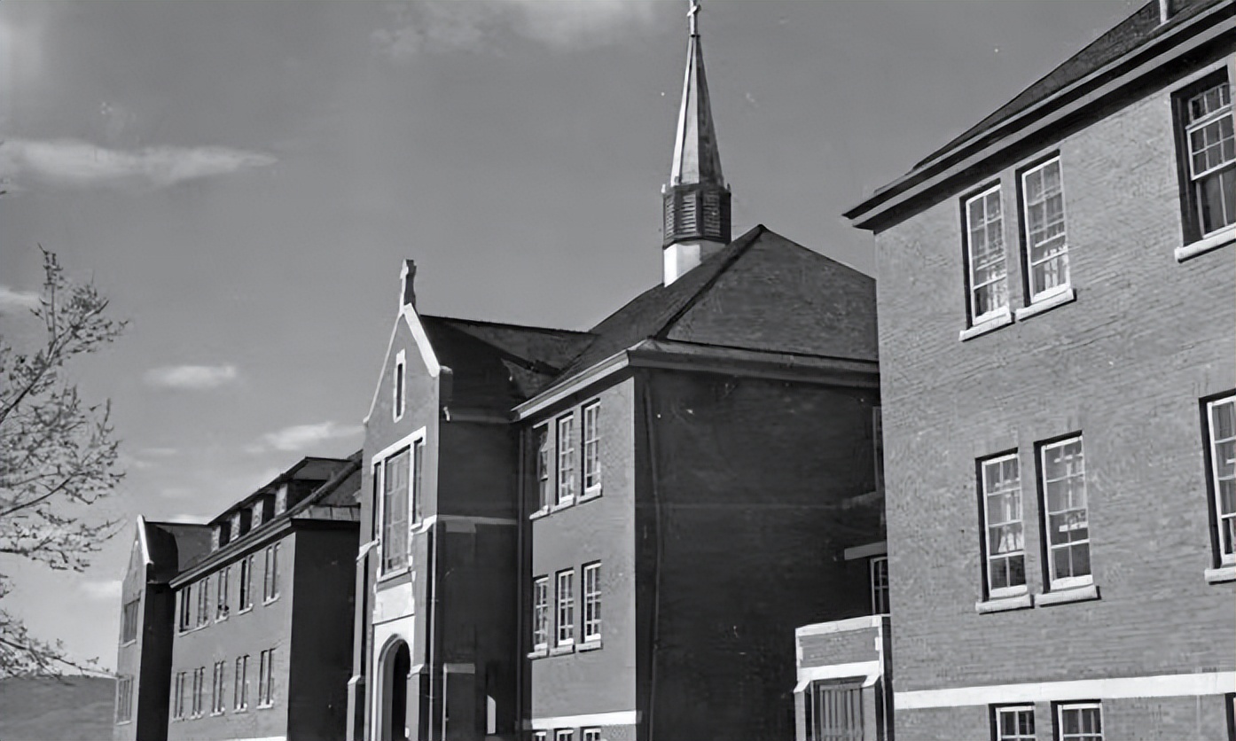The Historical Development of Canada's Financial Industry - iMedia