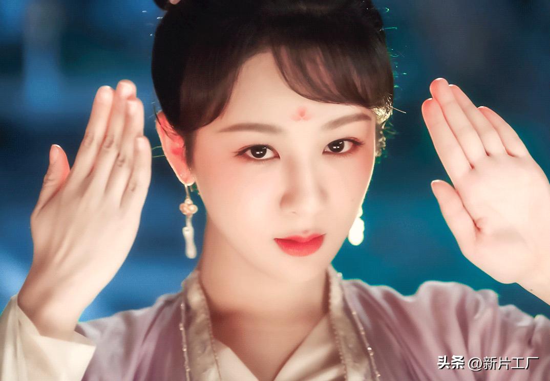 The mouth is constantly crooked, the face is shrewd, and the quality of ...