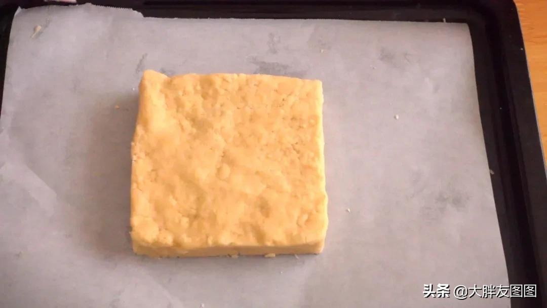 These ugly-looking snacks are so crispy they become soft in one bite ...