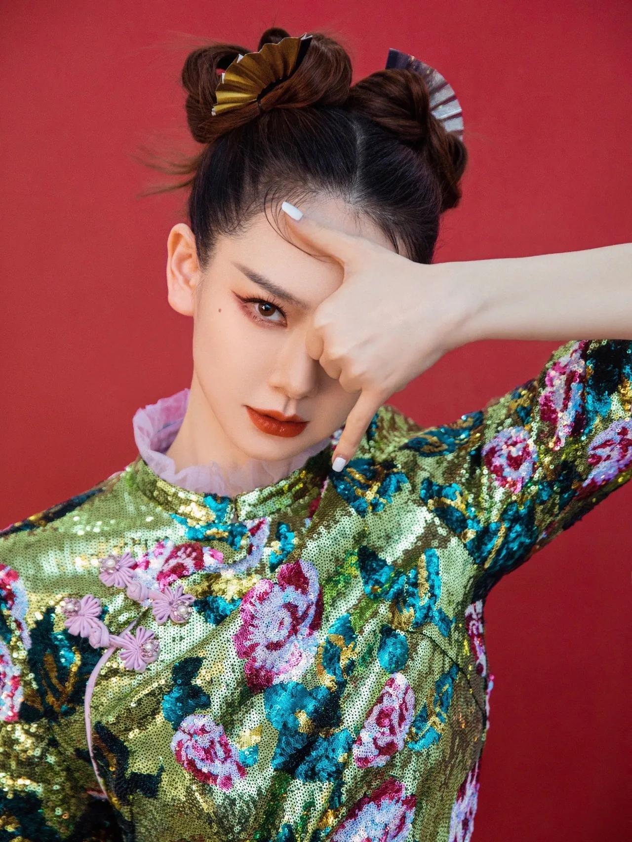 Qi Wei wallpaper selection - iNEWS