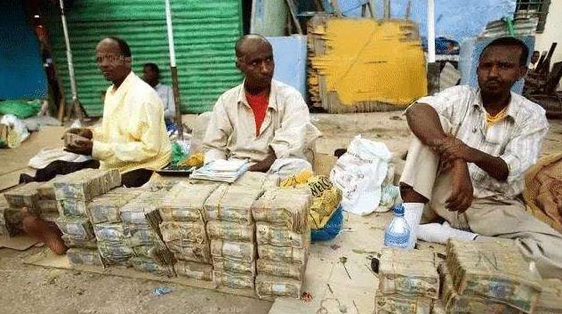 Zimbabwe is a poor country with only money left, everyone is a ...