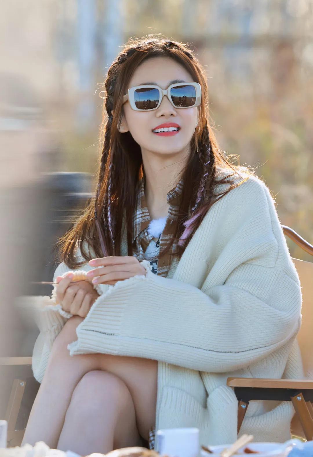 She is bright, cute and sweet: Liu Yun - iNEWS