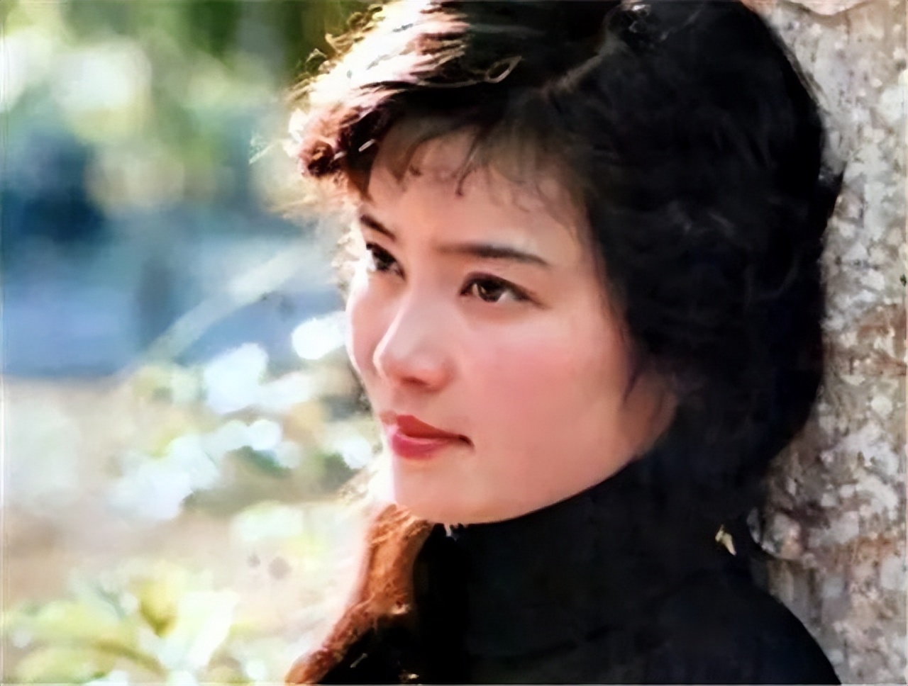 Actress Pan Hong: She only loved her ex-husband all her life, she was ...