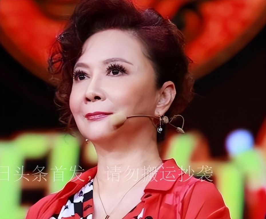The difference between natural face and "injection face" Wu Yue, 51 ...