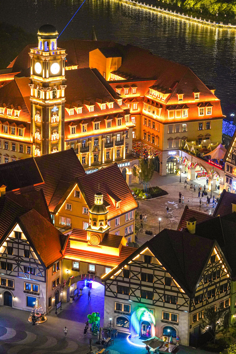 The "German Town" in the Jiangnan water town - Taicang Rothenburg Style ...