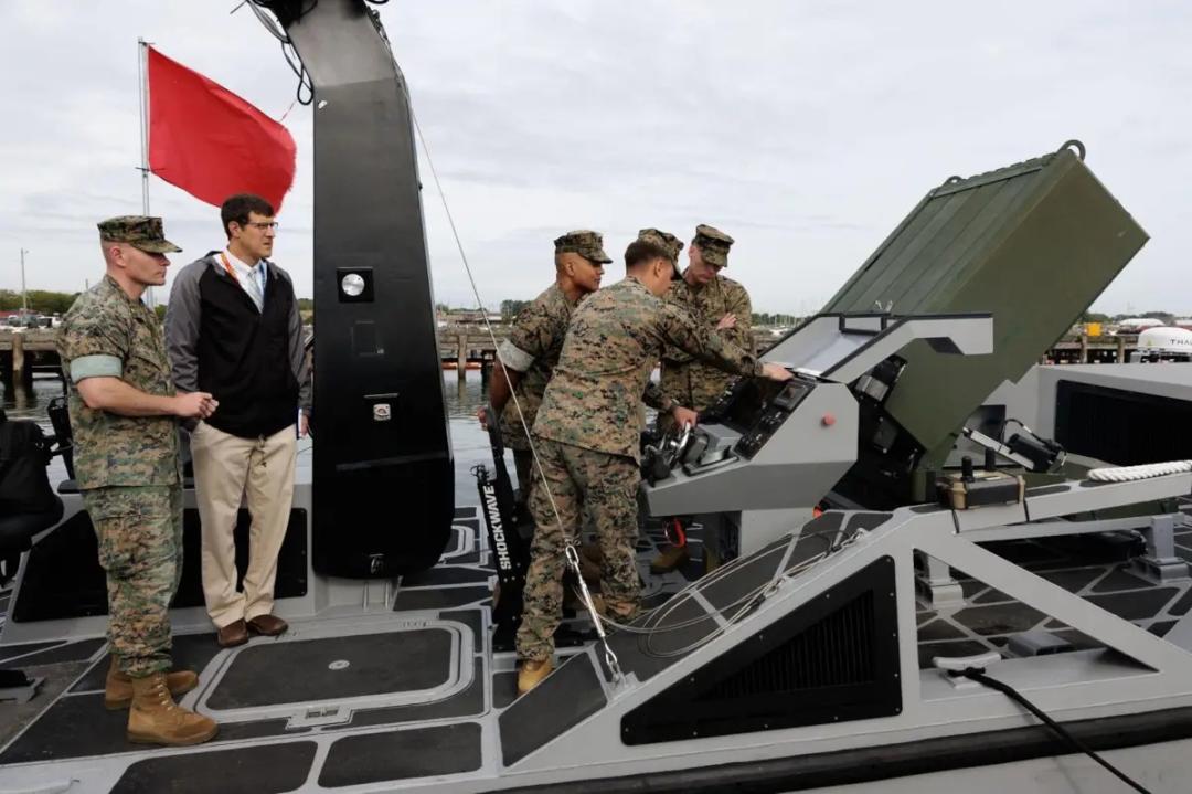 Comment on the LRUSV new armed unmanned boat that will be equipped with ...