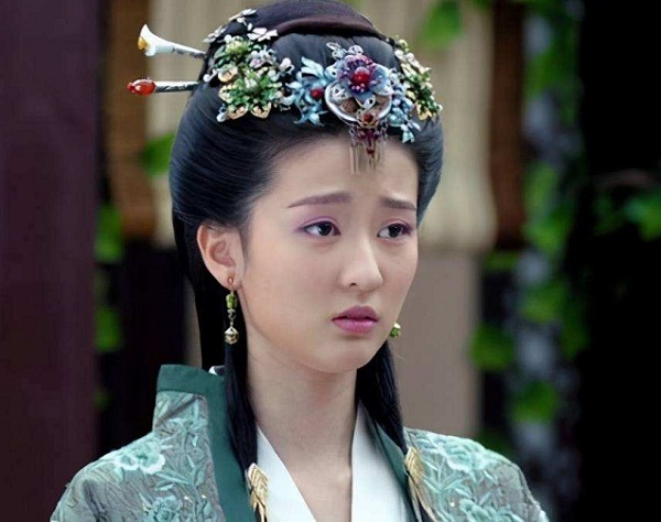 Qiao Xin: Liang Yi is red, Qiu Yan is green - iNEWS