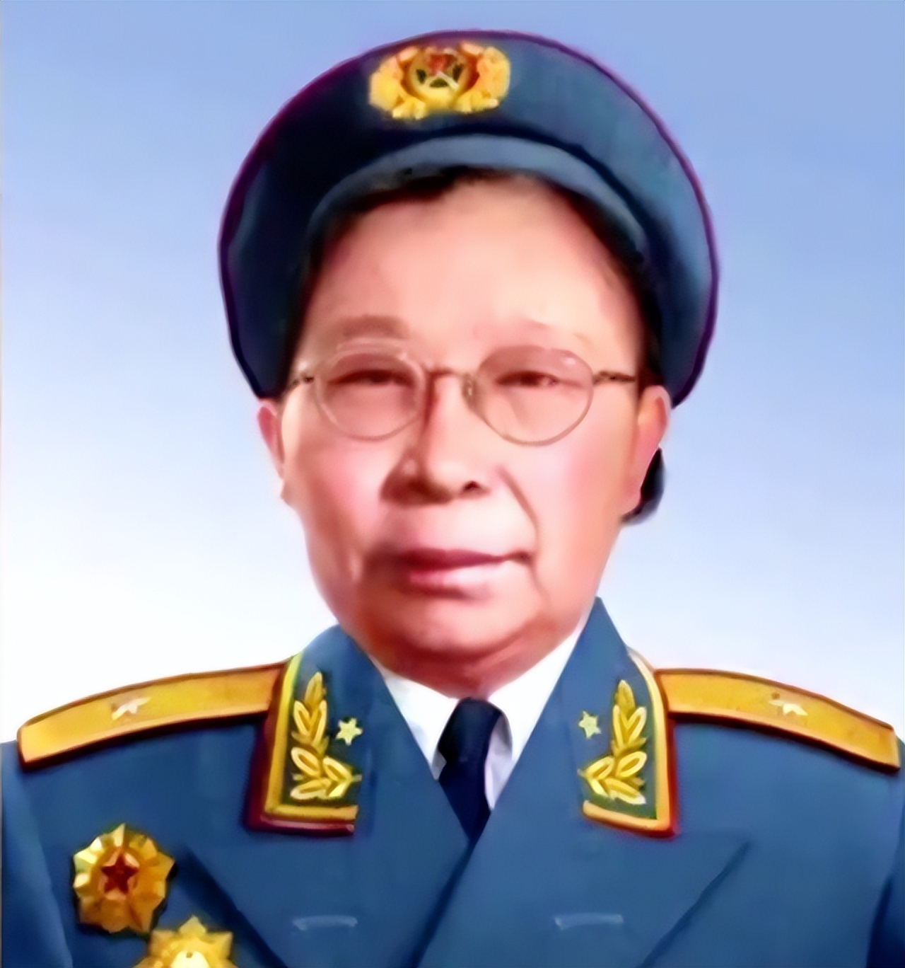 Li Zhen: From a child bride to become the first female general in New ...