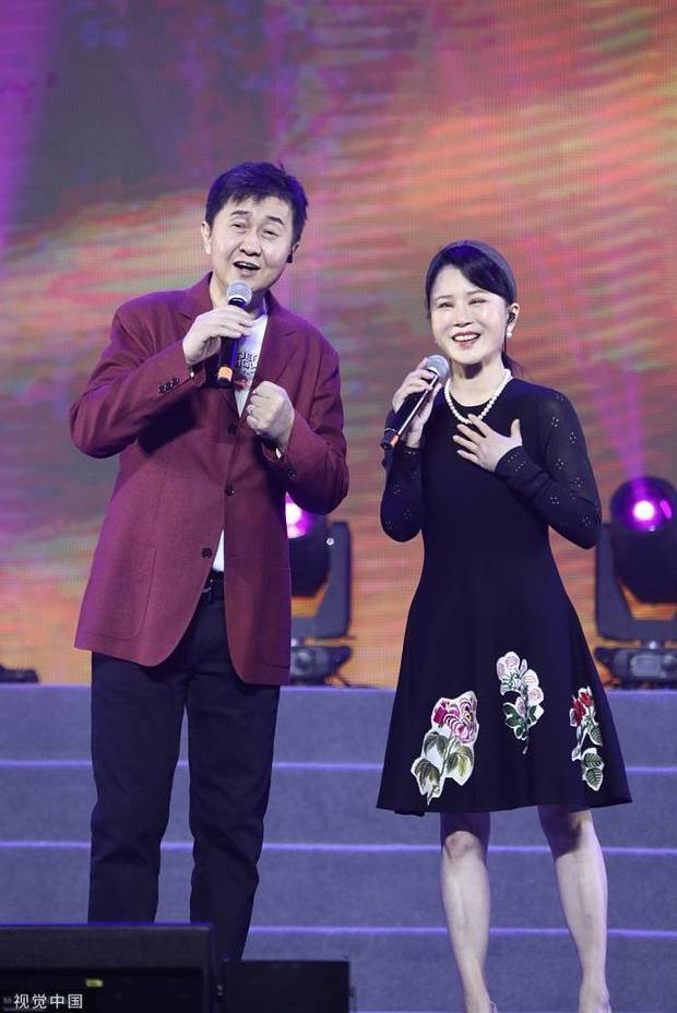 Fu Disheng and Ren Jing's husband and wife sang the famous song ...