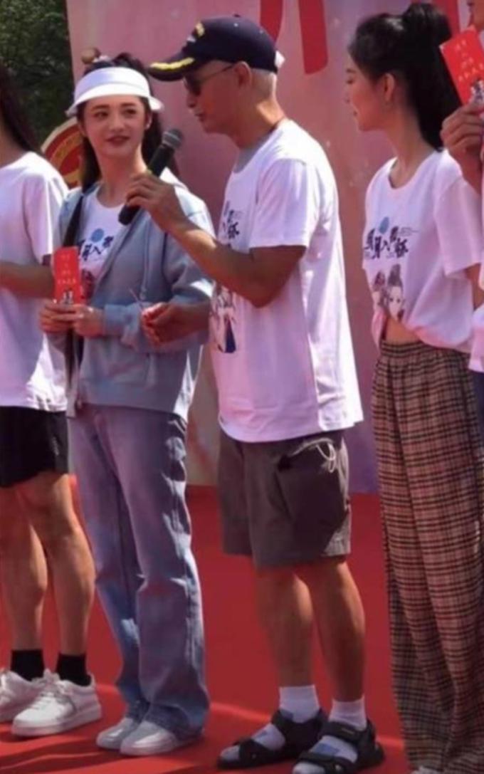 75-year-old Kaohsiung appeared in Chengdu!I haven't seen Liang Xiaolong ...