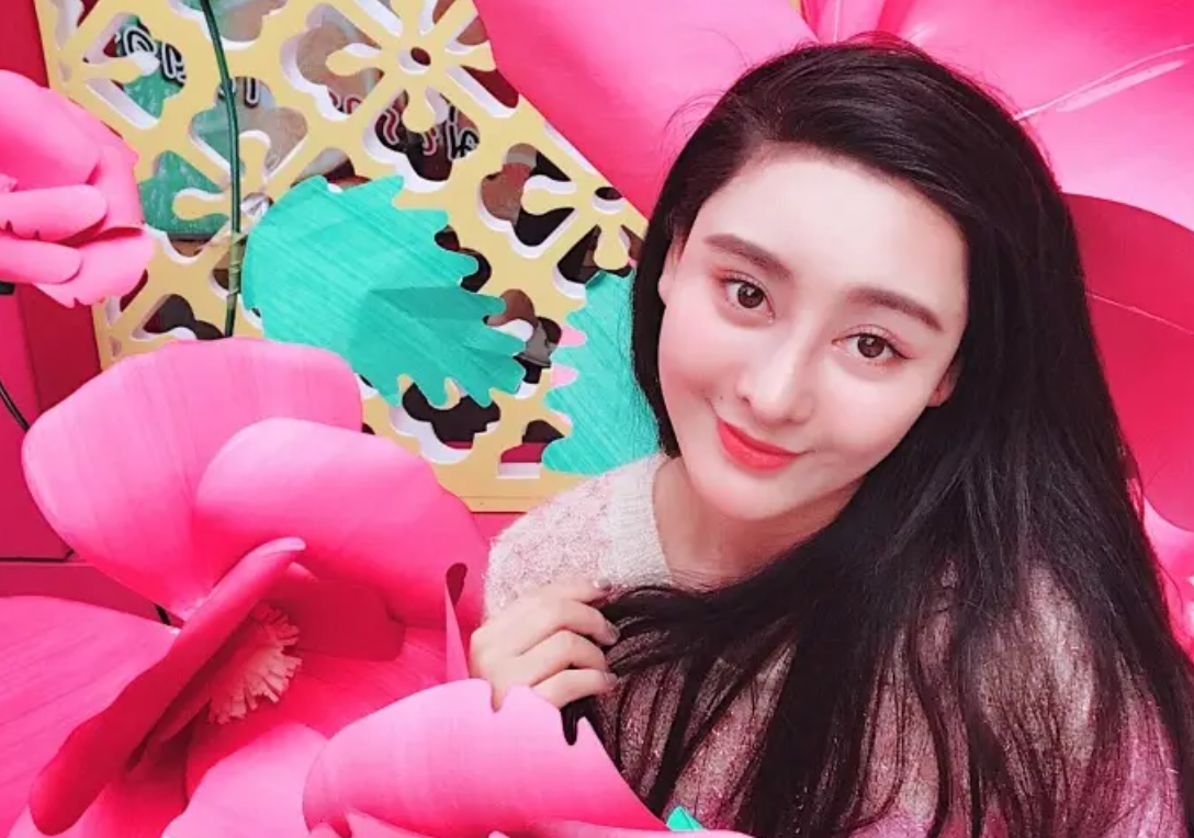 He Chengxi: What happened after spending 8 million plastic surgery to ...