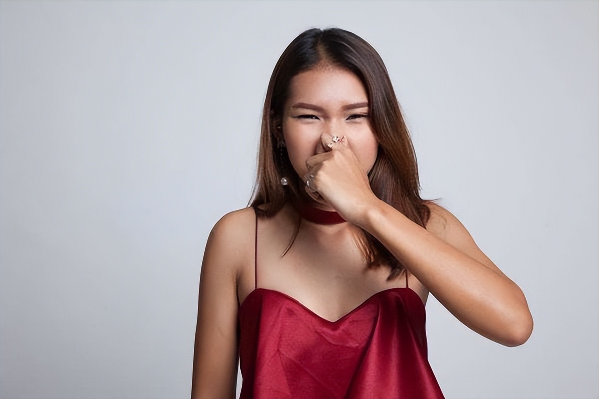 Why do some women have a "sour smell" on their bodies? The 4 culprits ...