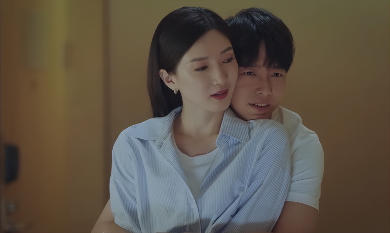 Starring Huang Xiaoming and Yuan Quan, "Battle of the Roses" was screened with a low score, the ...