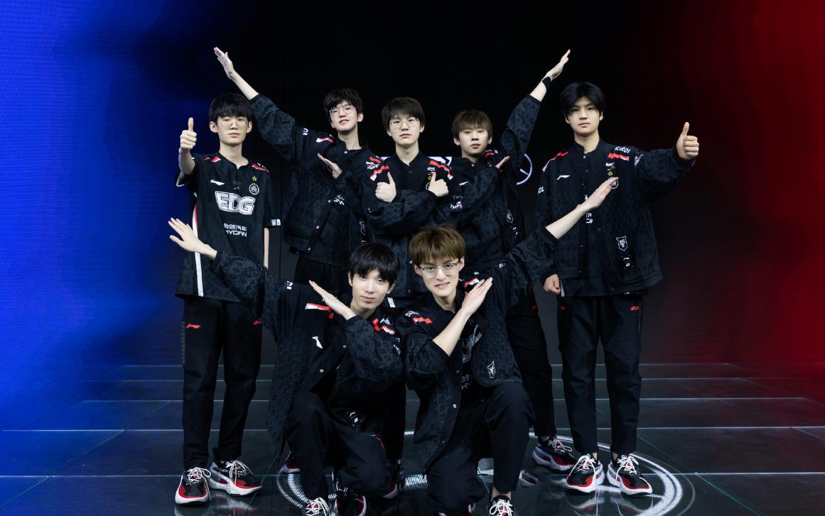 FoFo danger? Ale reveals EDG's new AD, netizen: South Korean aid middle road is on the way - iNEWS