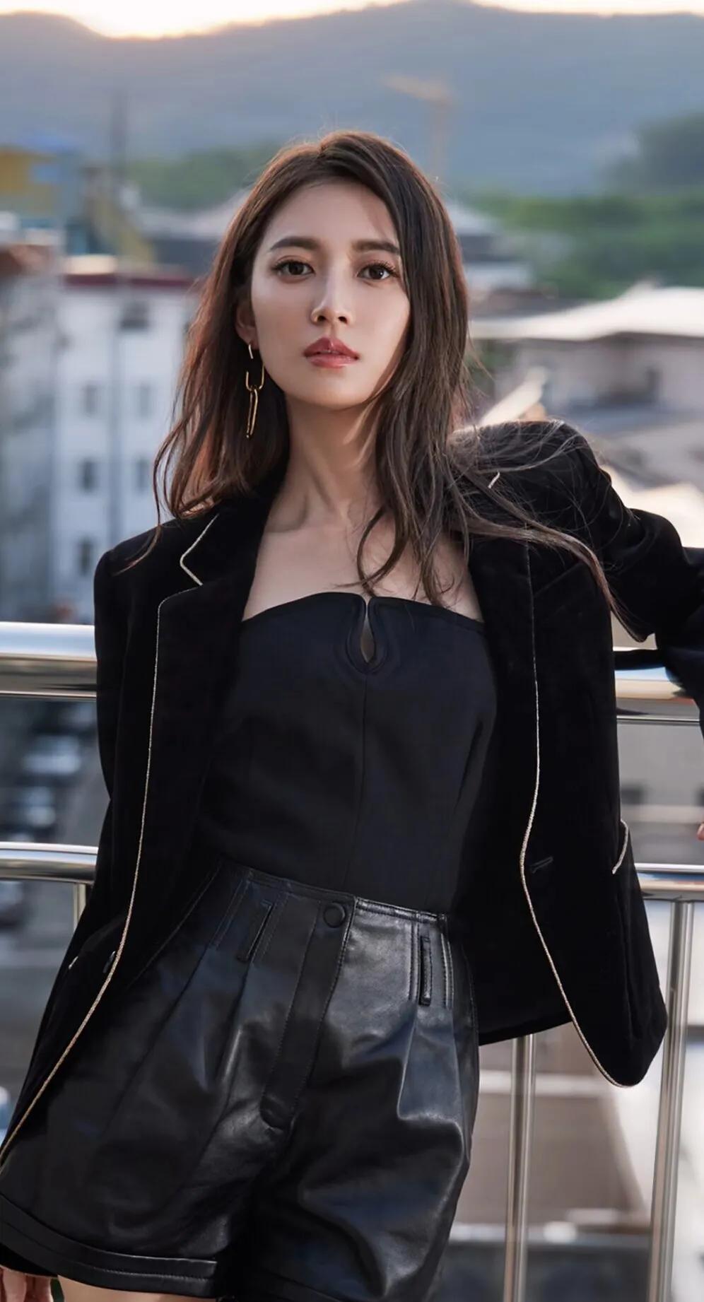 Beautiful pictures of Chen Yuqi - iMedia