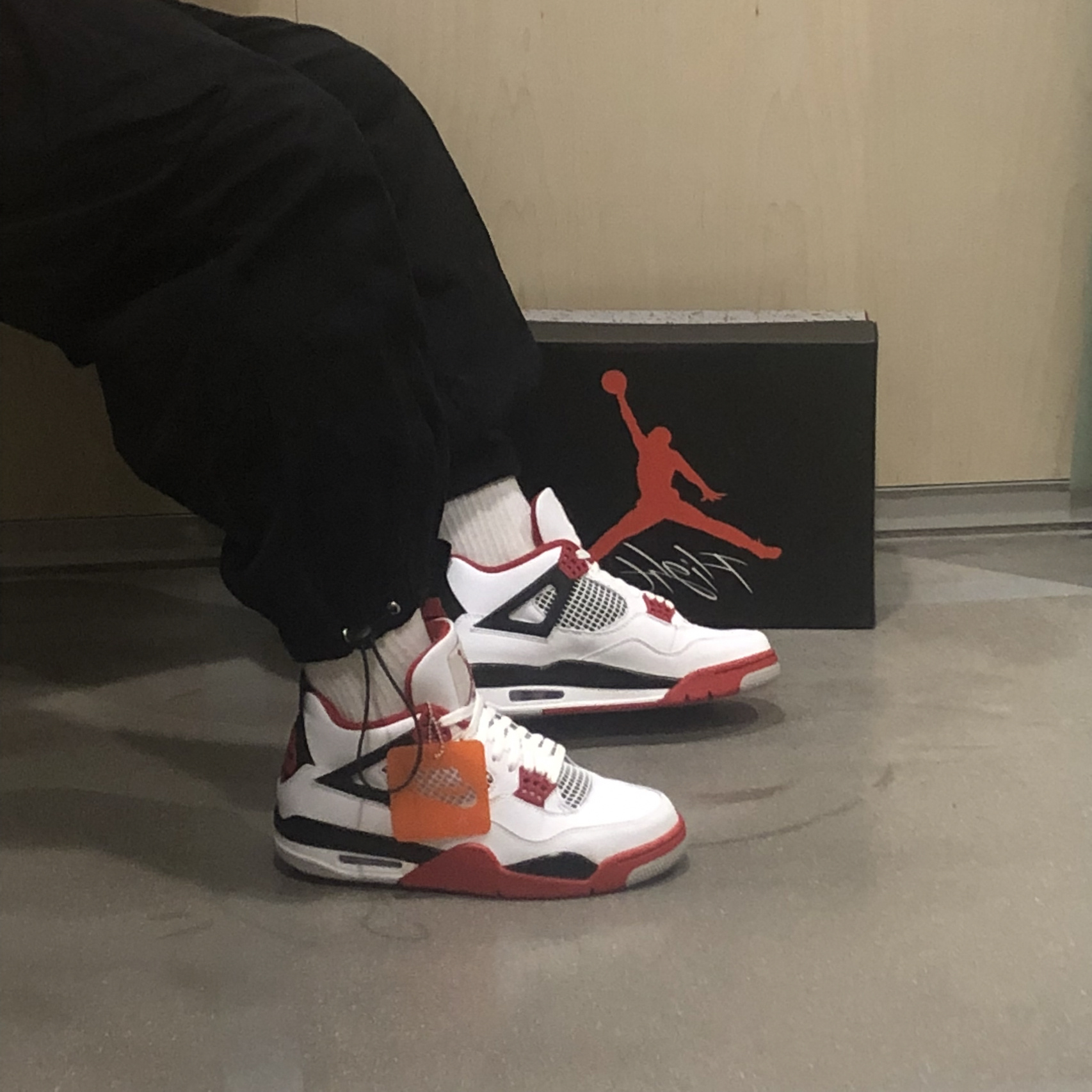 This new AJ4 flame red lock - iMedia