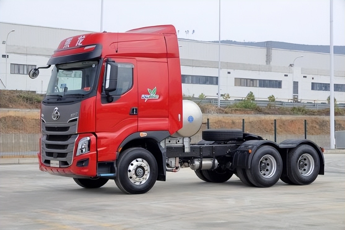 530 horsepower, low weight, do you love Chenglong H7 LNG tractor? - iNEWS