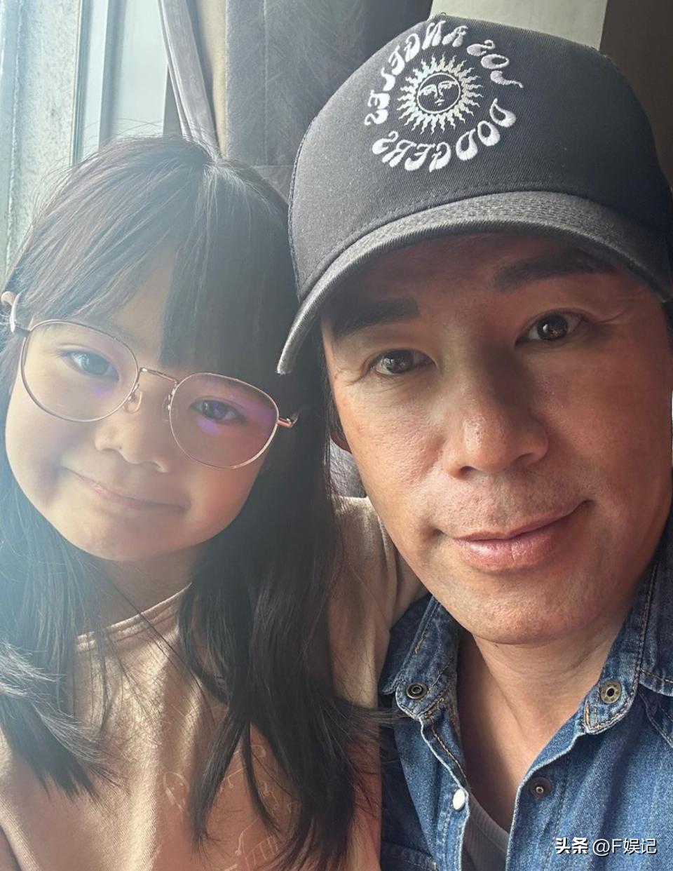 Xu Rong made a surprise to celebrate his birthday with his daughter at ...