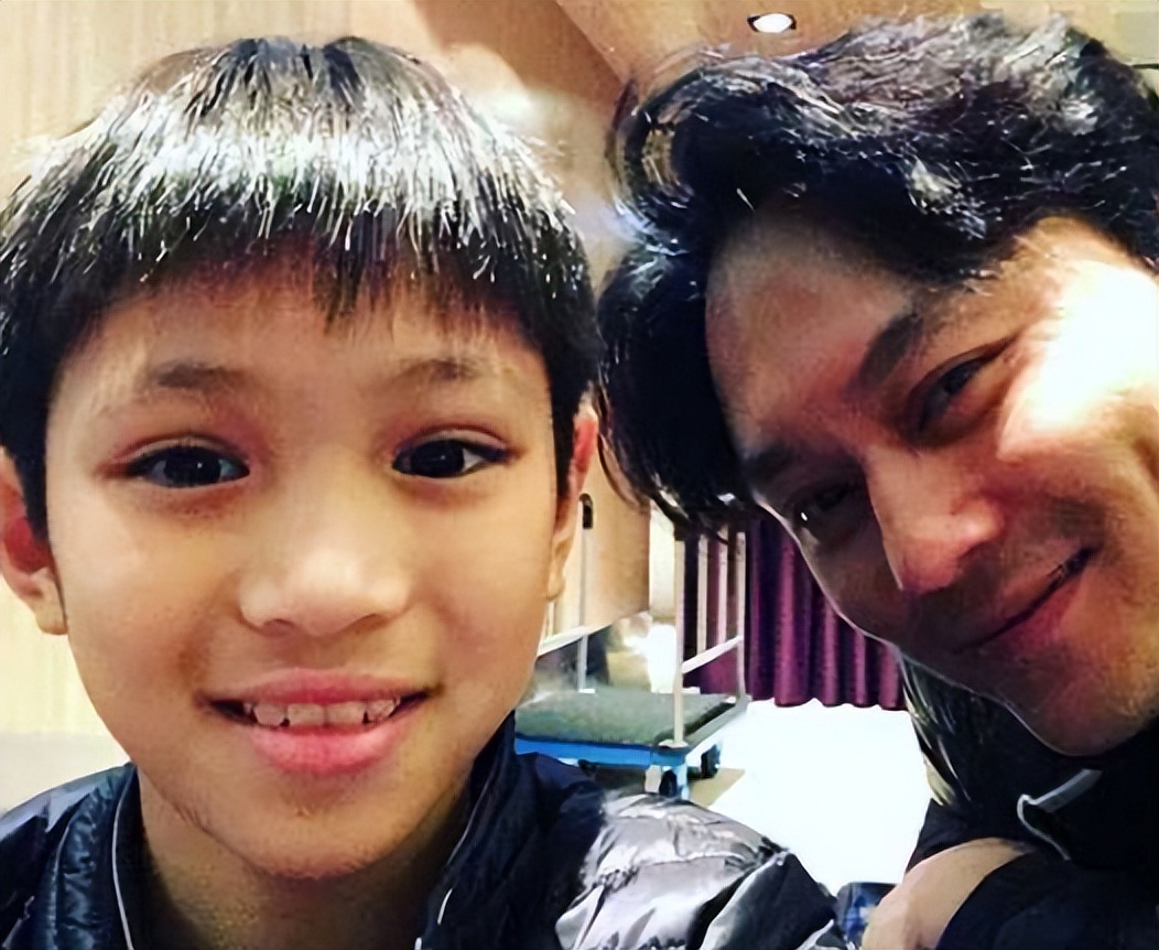 Zhang Zhilin's son posted a selfie, his appearance counterattacked Anita Yuen, and his comments ...