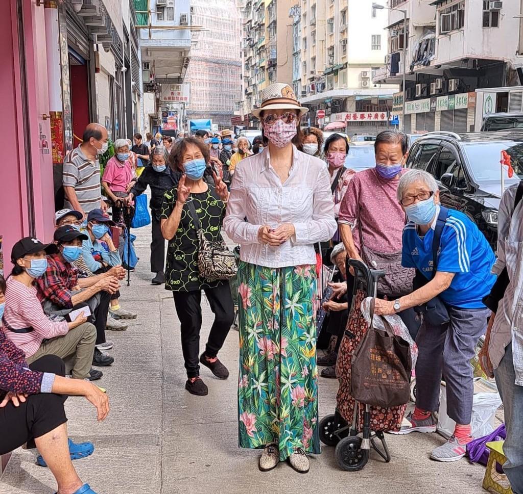 The 72-year-old famous actress is praised for her hard work and ...