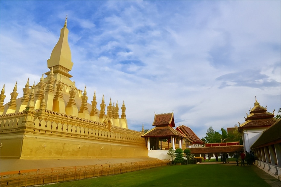 The construction history, architectural style and characteristics, and ...