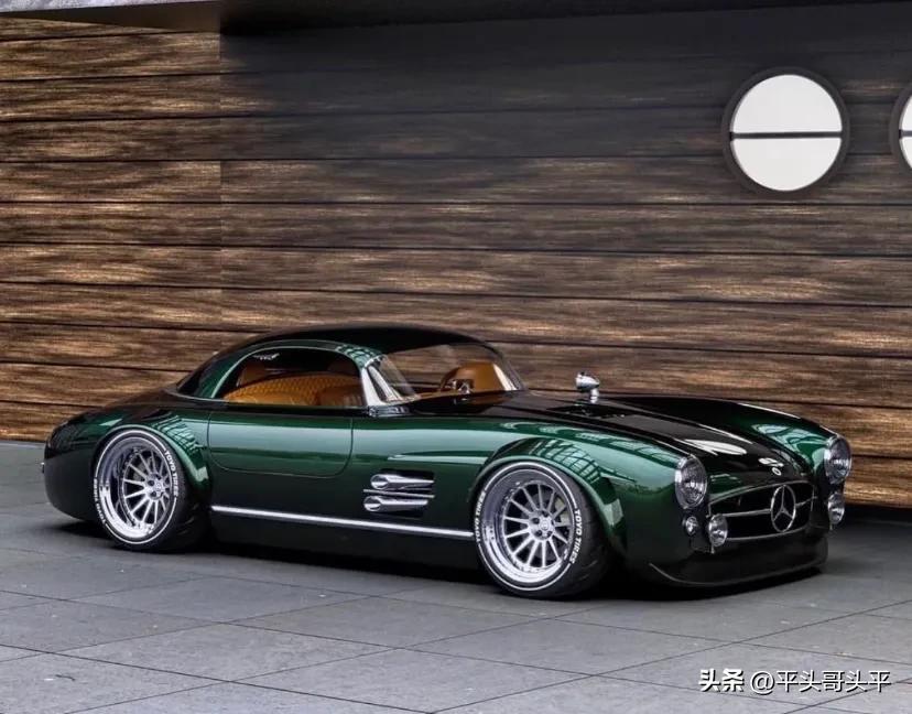Mercedes-Benz retro sports car, this thing looks up to one, if you can ...