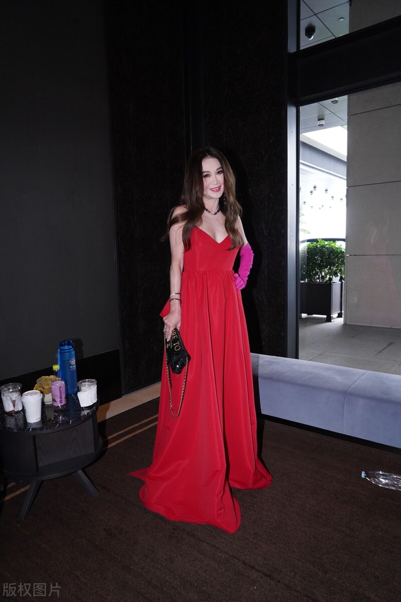 Leo Ku and his wife, Fang Zhongxin Wen Bixia, Mai Qiucheng and Tang Yi attended the wedding of ...