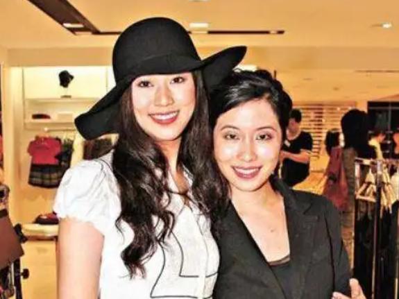 Li Jiaxin's sister Li Jiaming got rid of her ex-husband as a bank clerk ...