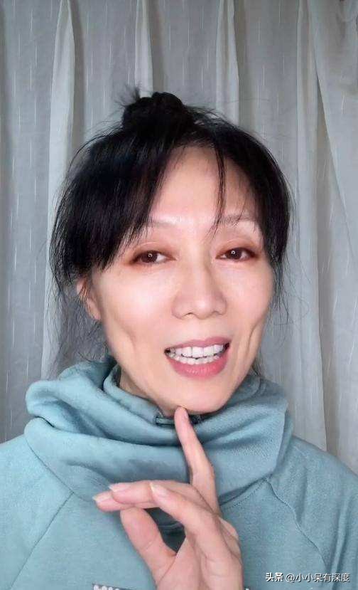 Wu Qiong is back to her parents' house!The father and daughter look alike, the husband is 15 ...