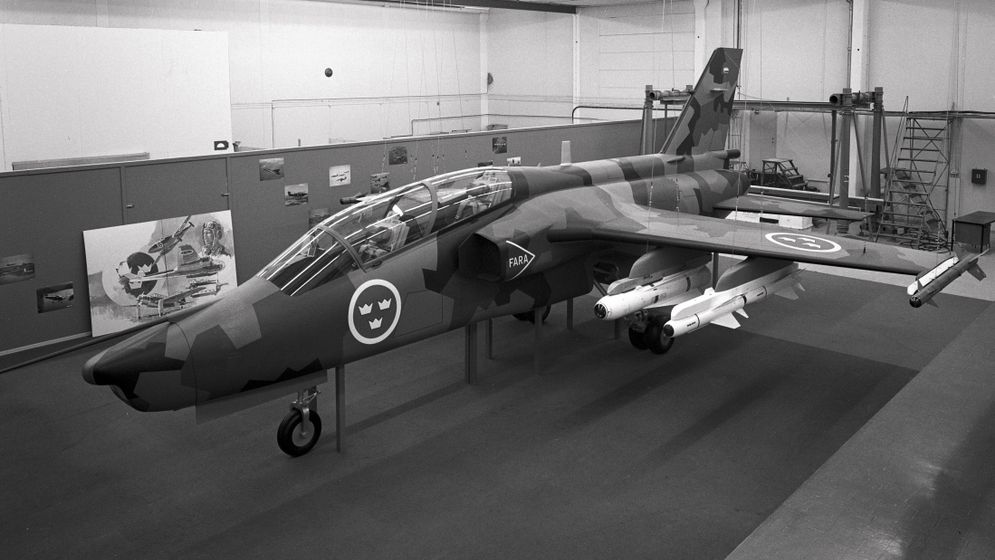 "Roll back to the drawing board" those obsolete schemes in aviation history 70-Saab 38 - iNEWS