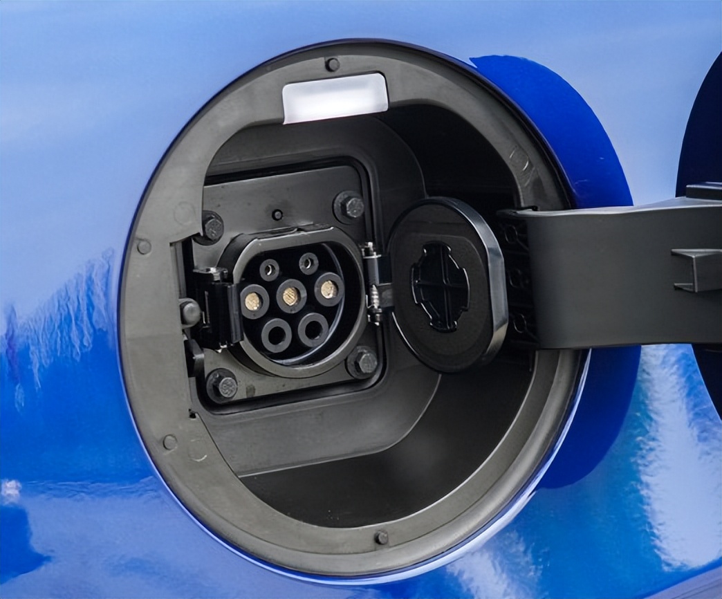 What charging methods does BYD Tang EV have and how long does it take ...