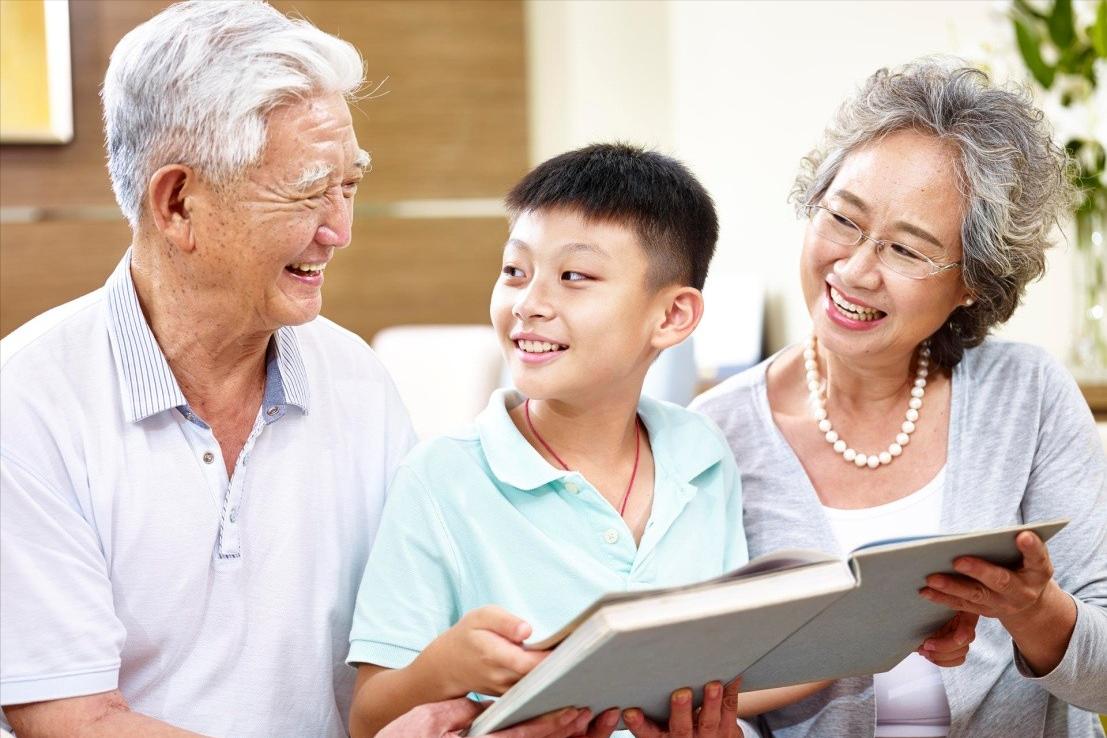 Advice from the ancestors: "The elderly live long, and the offspring ...