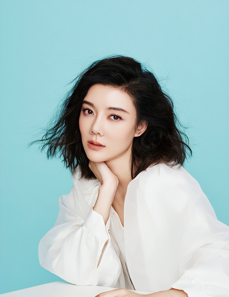 43-year-old Che Xiao's recent photos are rarely exposed. His nostrils ...