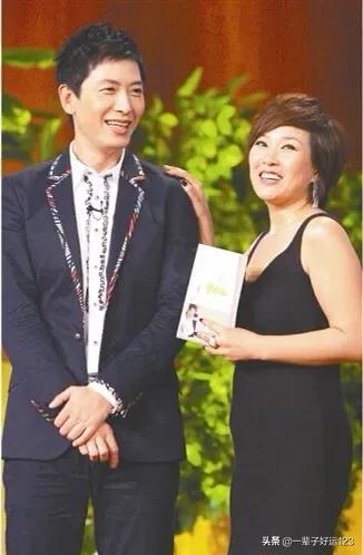 Dai Jun, host and singer, still unmarried at the age of fifty, has been ...