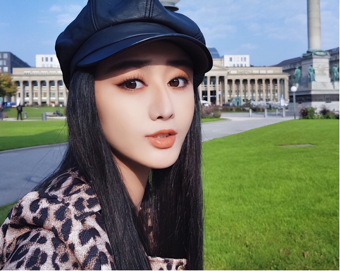 He Chengxi: After spending 8 million plastic surgery to become Fan Bingbing, after marrying the ...