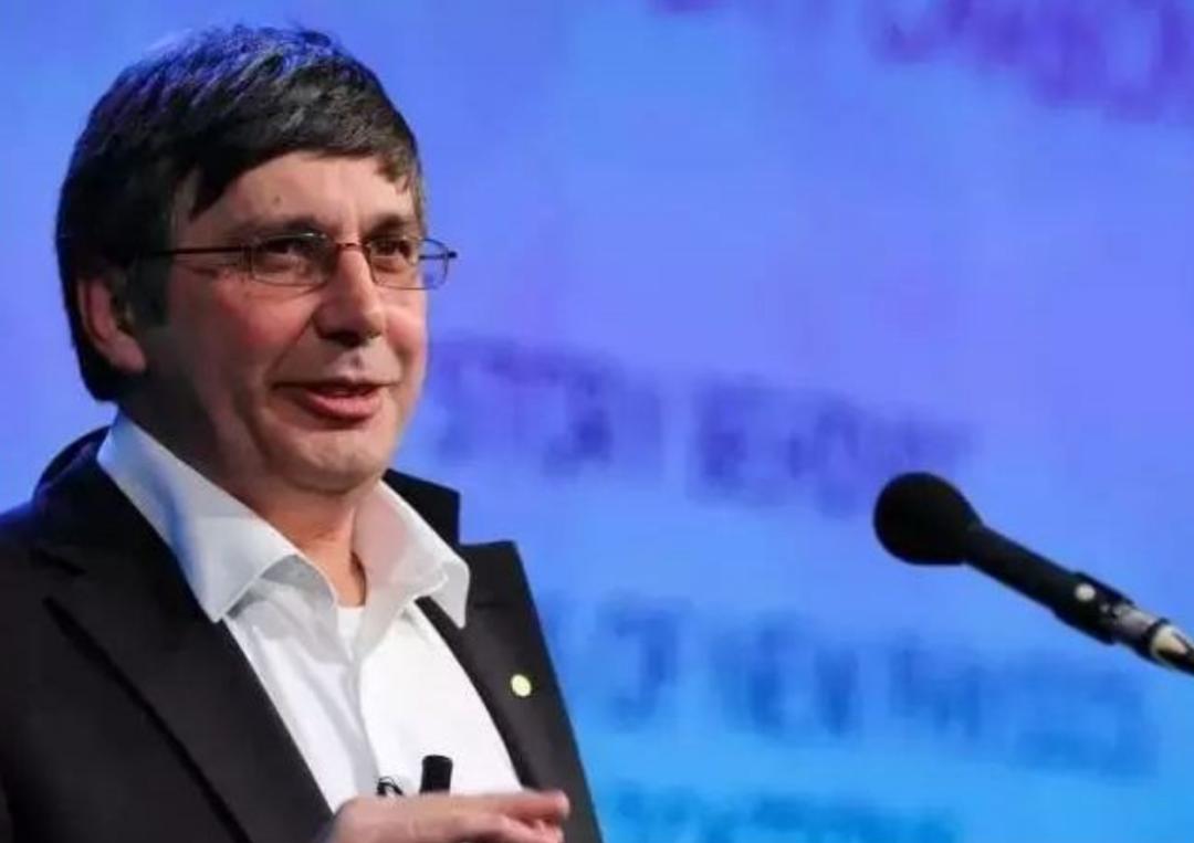 Scientists use frogs to do experiments and get anti-gravity frogs. What ...