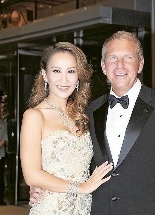 Coco Lee was exposed to divorce rumors during her lifetime, her best ...