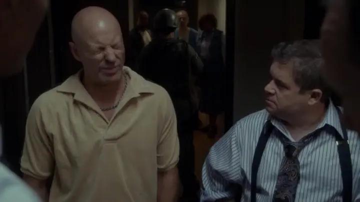 Full of suspense and drama, the cooperative adventure of two police ...