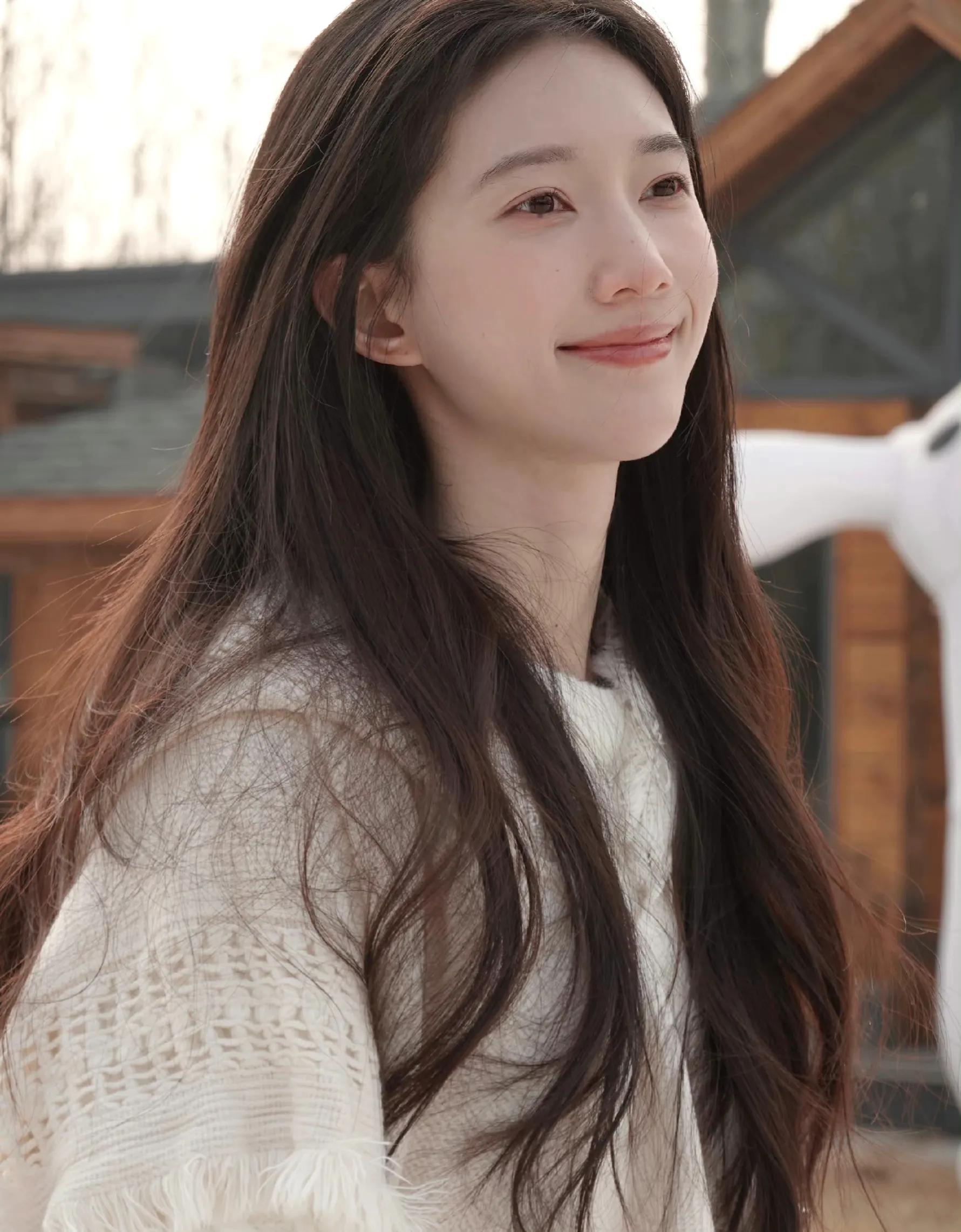 Actor Peng Yaqi - iNEWS