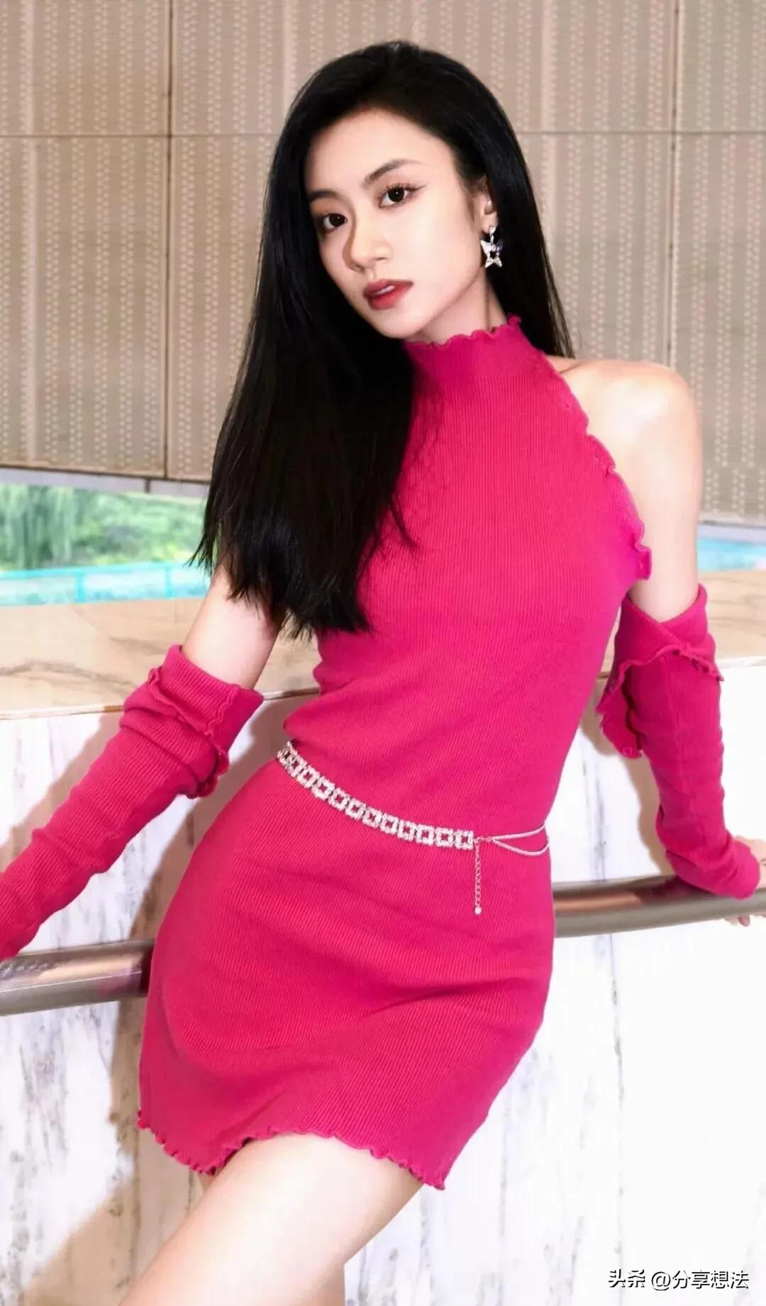 Wu Keyue star wallpaper! - iNEWS