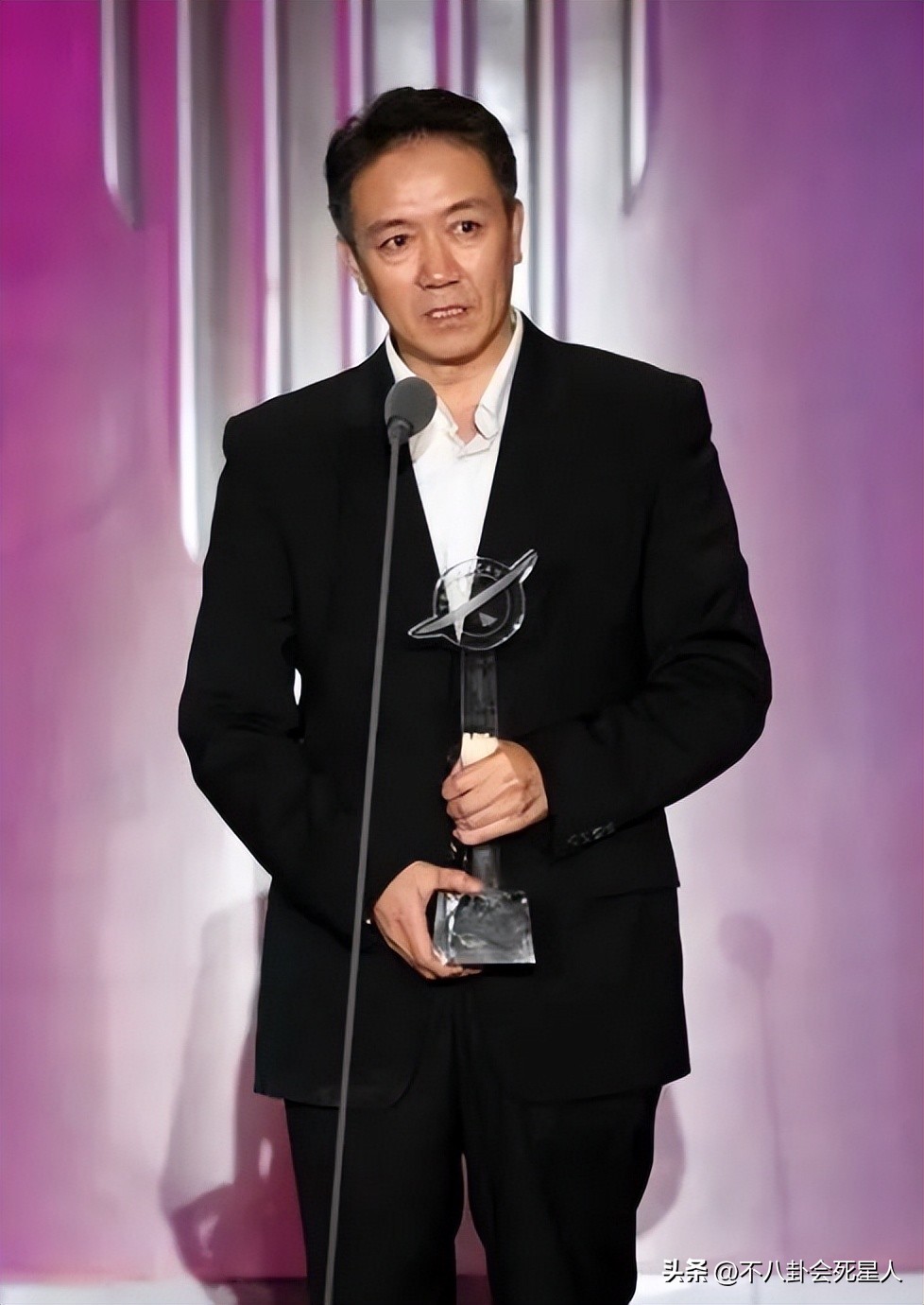 Don't be embarrassed to play a soldier with oily noodles and noodles ...