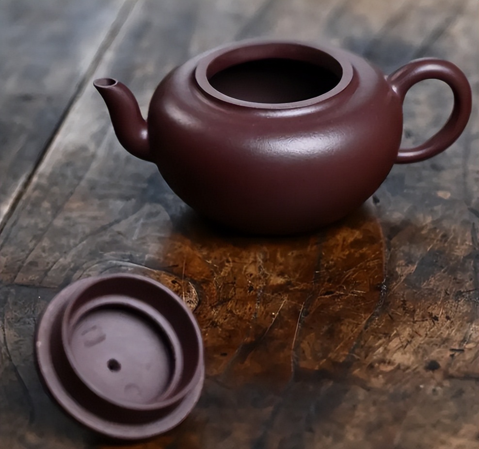 What kind of unique charm does the carved decoration technique of ...