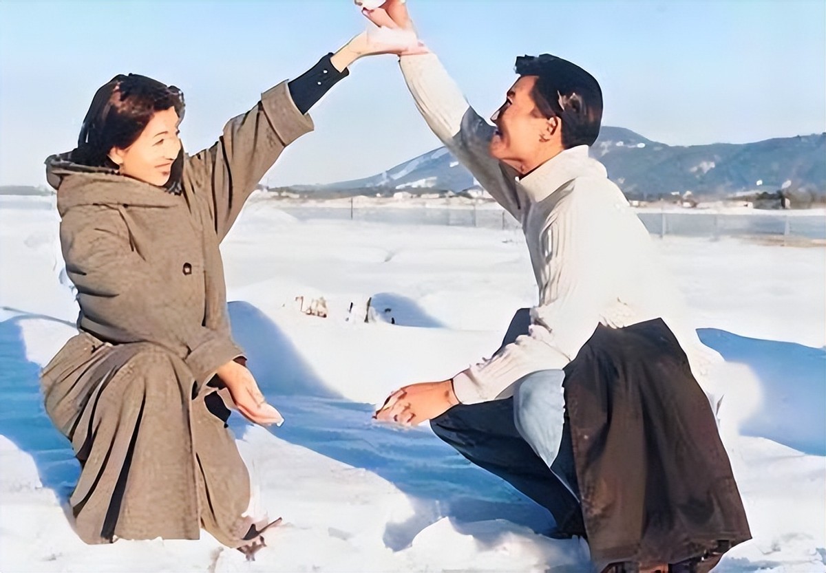 Jiang Shan rejected Wang Zhiwen, married Gao Shuguang and fell in love with Jin Dong after ...