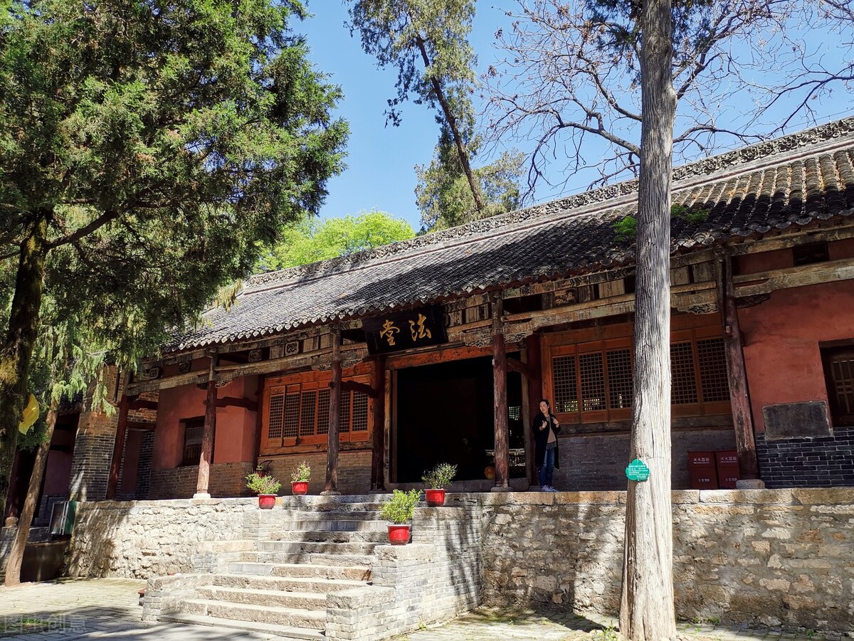One of the four famous temples in the Central Plains - Xichuan Xiangyan ...