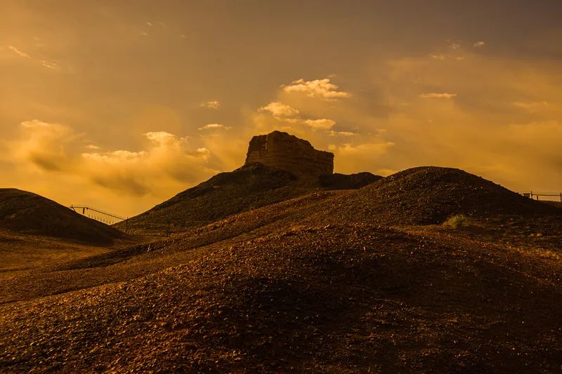 "Zhuangmei Yangguan" The autumn wind in the desert is like the ancient ...