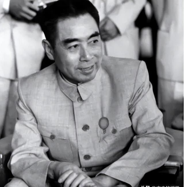 In 1961, Premier Zhou invited Puyi to dinner and suggested that Puyi ...