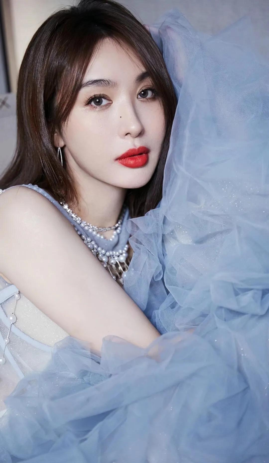 Celebrity photobook "Li Feier" - iMedia